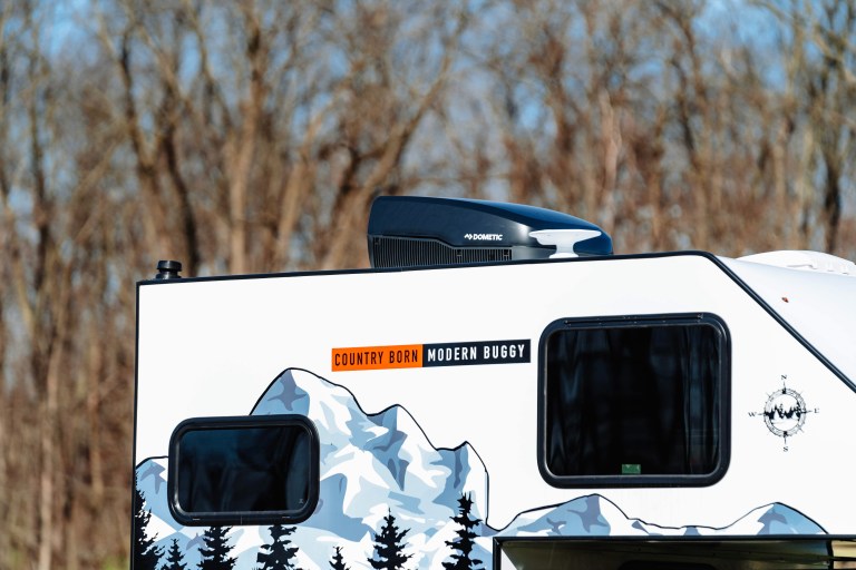 TC12 - Truck Camper - Modern Buggy RV